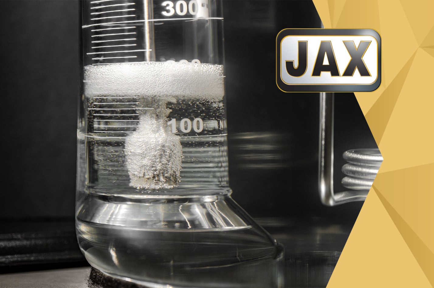 Why does oil foam? | JAX INC.